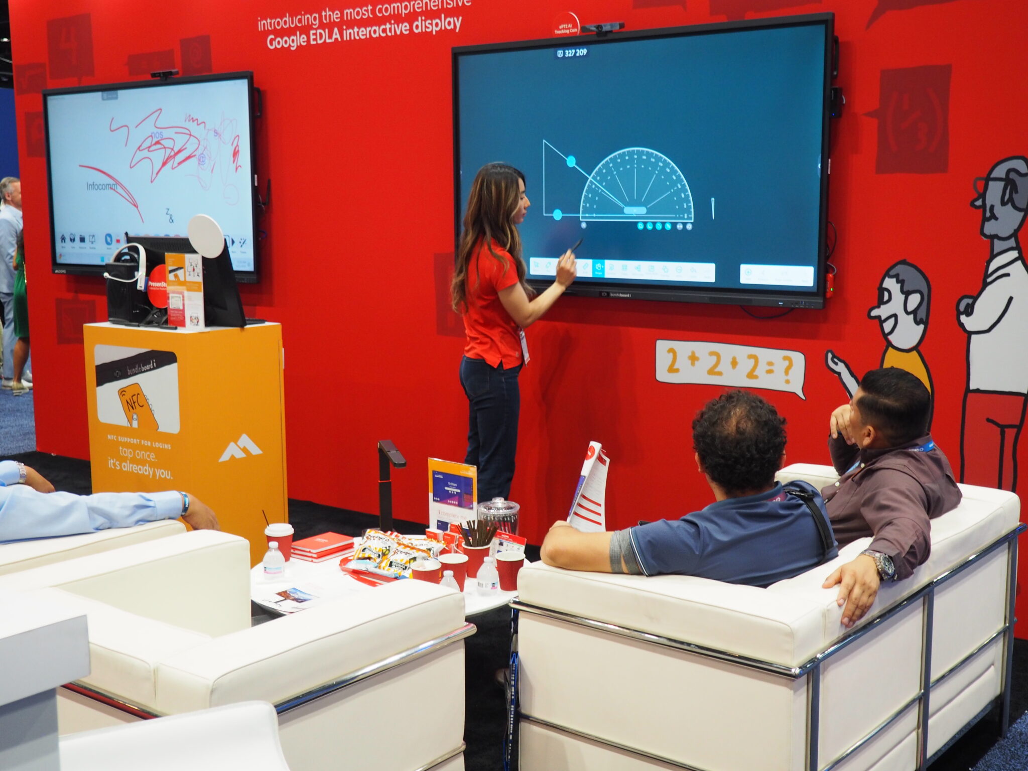 QOMO's Bundleboard i: The First Interactive Display to Adopt EDLA Android 14 and the Powerful ...